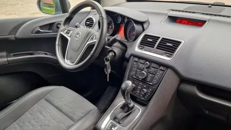 Grey Opel Meriva 2010 in Grobiņa, with an engine capacity of 1.70 L and mileage of 229 thousand km for 5500 €, photo 10 on AUTOMOTO.COM.LV