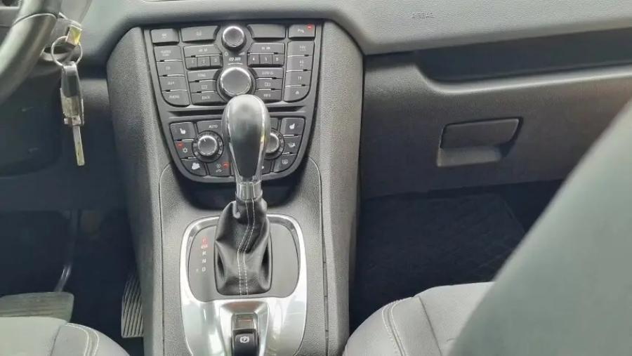 Grey Opel Meriva 2010 in Grobiņa, with an engine capacity of 1.70 L and mileage of 229 thousand km for 5500 €, photo 13 on AUTOMOTO.COM.LV