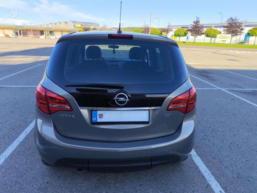 Grey Opel Meriva 2010 in Vilnius, with an engine capacity of 1.69 L and mileage of 196 thousand km for 2950 €, photo 11 on AUTOMOTO.COM.LV
