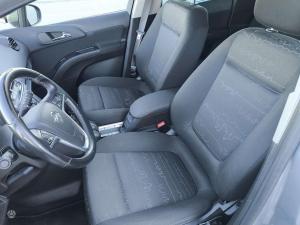 Grey Opel Meriva 2010 in Vilnius, with an engine capacity of 1.69 L and mileage of 196 thousand km for 2950 €, photo 12 on AUTOMOTO.COM.LV