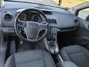 Grey Opel Meriva 2010 in Vilnius, with an engine capacity of 1.69 L and mileage of 196 thousand km for 2950 €, photo 16 on AUTOMOTO.COM.LV