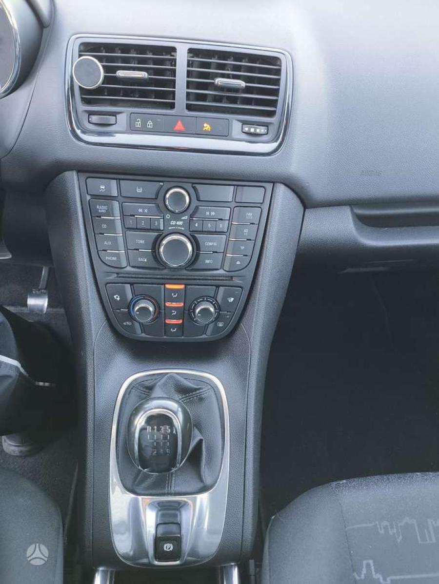 Grey Opel Meriva 2010 in Vilnius, with an engine capacity of 1.69 L and mileage of 196 thousand km for 2950 €, photo 25 on AUTOMOTO.COM.LV