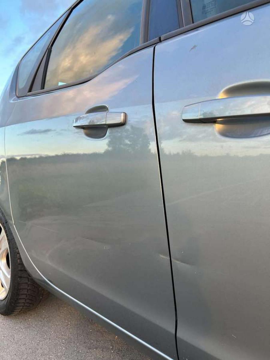 Pelēks Opel Meriva 2010 Šauļi, ar dzinēja tilpumu 1.40 L un nobraukumu 269 tūkst. km par 2500 €, foto 9 vietnē AUTOMOTO.COM.LV