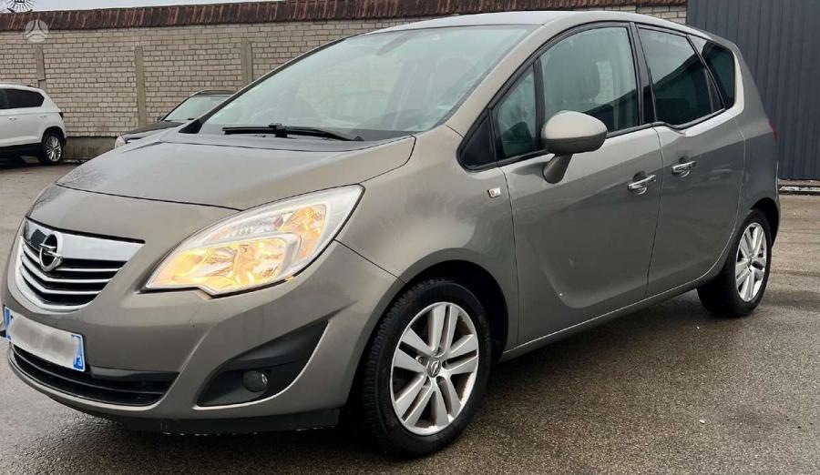Pelēks Opel Meriva 2011 Tauragė, ar dzinēja tilpumu 1.70 L un nobraukumu 187 tūkst. km par 2350 €, foto 1 vietnē AUTOMOTO.COM.LV