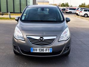 Grey Opel Meriva 2011 in Siauliai, with an engine capacity of 1.70 L and mileage of 180 thousand km for 3650 €, photo 3 on AUTOMOTO.COM.LV