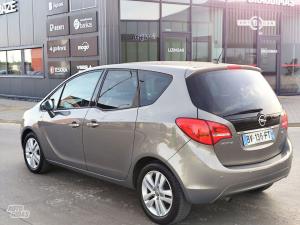 Grey Opel Meriva 2011 in Siauliai, with an engine capacity of 1.70 L and mileage of 180 thousand km for 3650 €, photo 7 on AUTOMOTO.COM.LV