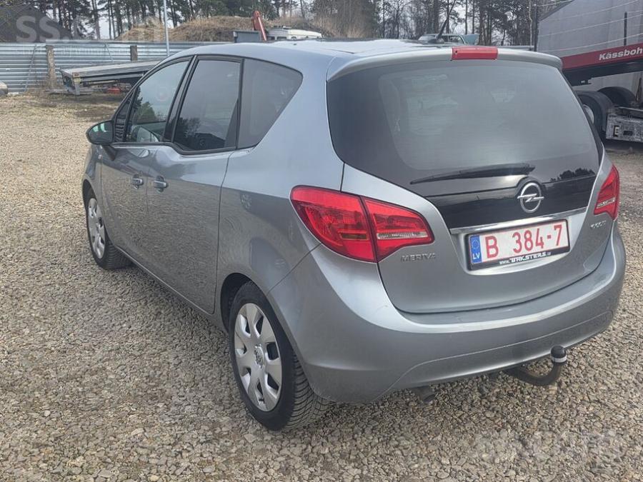 Pelēks Opel Meriva 2011 Rīga, ar dzinēja tilpumu 1.30 L un nobraukumu 124 tūkst. km par 2600 €, foto 3 vietnē AUTOMOTO.COM.LV