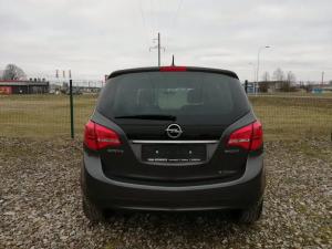 Grey Opel Meriva 2011 in Saldus, with an engine capacity of 1.40 L and mileage of 160 thousand km for 4900 €, photo 7 on AUTOMOTO.COM.LV