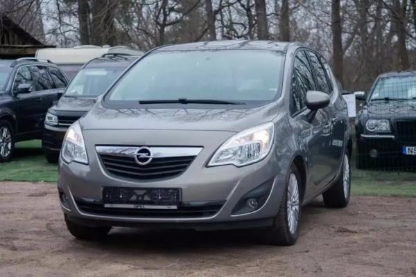 Pelēks Opel Meriva 2011 Grobiņa, ar dzinēja tilpumu 1.70 L un nobraukumu 234 tūkst. km par 4800 €, foto 2 vietnē AUTOMOTO.COM.LV