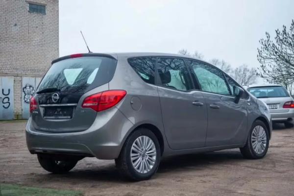 Pelēks Opel Meriva 2011 Grobiņa, ar dzinēja tilpumu 1.70 L un nobraukumu 234 tūkst. km par 4800 €, foto 5 vietnē AUTOMOTO.COM.LV