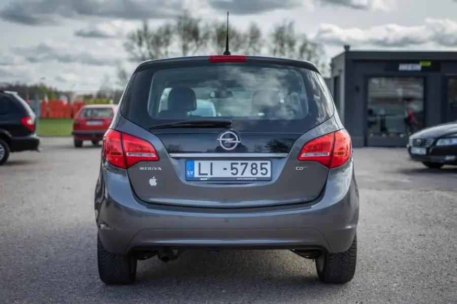 Pelēks Opel Meriva 2011 Liepāja, ar dzinēja tilpumu 1.70 L un nobraukumu 143 tūkst. km par 6800 €, foto 4 vietnē AUTOMOTO.COM.LV