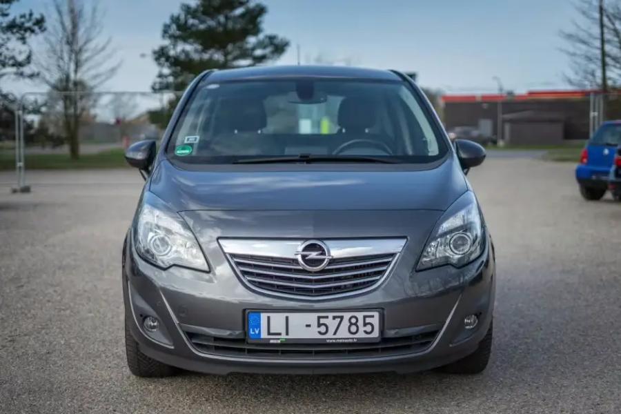 Pelēks Opel Meriva 2011 Liepāja, ar dzinēja tilpumu 1.70 L un nobraukumu 143 tūkst. km par 6800 €, foto 7 vietnē AUTOMOTO.COM.LV