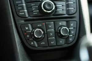Pelēks Opel Meriva 2011 Liepāja, ar dzinēja tilpumu 1.70 L un nobraukumu 143 tūkst. km par 6800 €, foto 16 vietnē AUTOMOTO.COM.LV