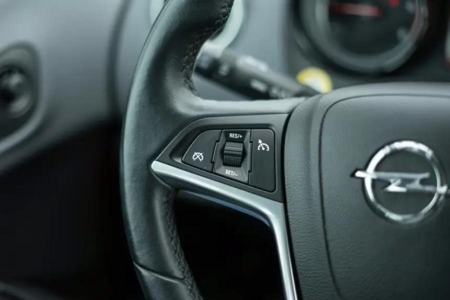 Pelēks Opel Meriva 2011 Liepāja, ar dzinēja tilpumu 1.70 L un nobraukumu 195 tūkst. km par 6100 €, foto 19 vietnē AUTOMOTO.COM.LV