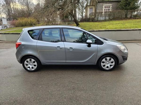 Grey Opel Meriva 2011 in Jekabpils, with an engine capacity of 1.40 L and mileage of 245 thousand km for 4450 €, photo 5 on AUTOMOTO.COM.LV