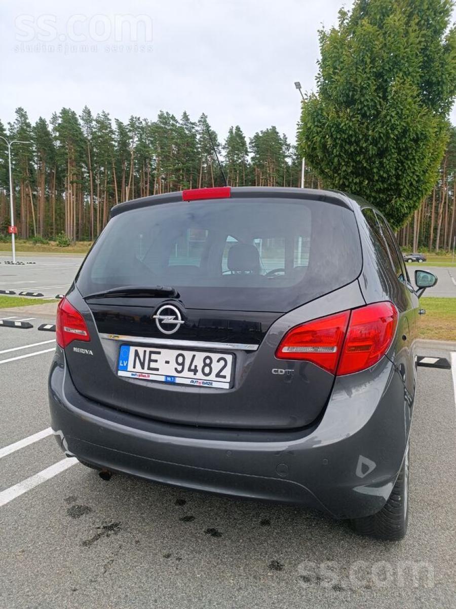Pelēks Opel Meriva 2011 Rīga, ar dzinēja tilpumu 1.70 L un nobraukumu 166 tūkst. km par 4850 €, foto 3 vietnē AUTOMOTO.COM.LV
