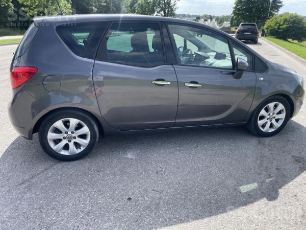 Pelēks Opel Meriva 2011 Saldus, ar dzinēja tilpumu 1.70 L un nobraukumu 192 tūkst. km par 3990 €, foto 3 vietnē AUTOMOTO.COM.LV