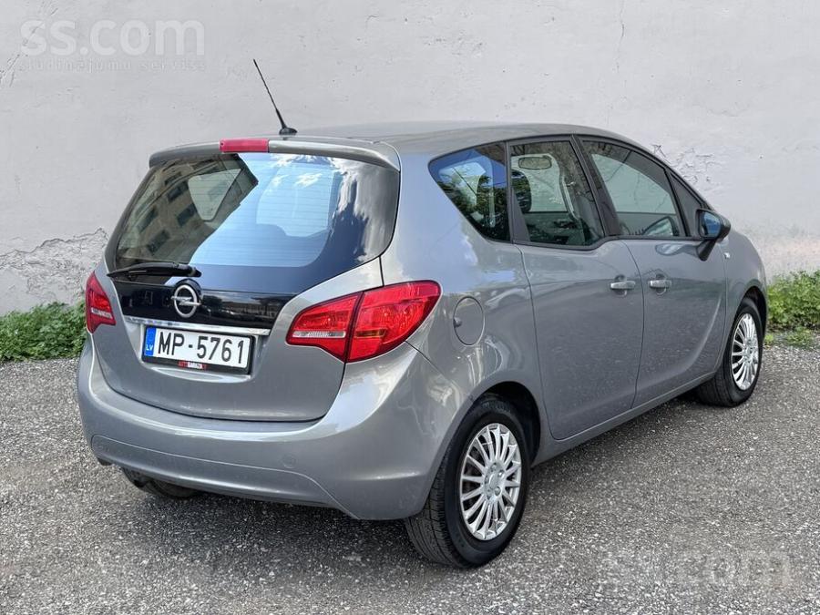 Pelēks Opel Meriva 2011 Rīga, ar dzinēja tilpumu 1.40 L un nobraukumu 251 tūkst. km par 3290 €, foto 7 vietnē AUTOMOTO.COM.LV