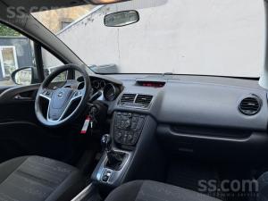 Pelēks Opel Meriva 2011 Rīga, ar dzinēja tilpumu 1.40 L un nobraukumu 251 tūkst. km par 3290 €, foto 9 vietnē AUTOMOTO.COM.LV