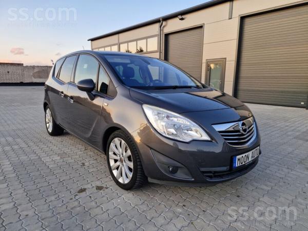 Pelēks Opel Meriva 2011 Liepāja, ar dzinēja tilpumu 1.40 L un nobraukumu 194 tūkst. km par 4490 €, foto 3 vietnē AUTOMOTO.COM.LV