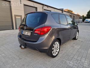 Grey Opel Meriva 2011 in Liepaja, with an engine capacity of 1.40 L and mileage of 194 thousand km for 4490 €, photo 5 on AUTOMOTO.COM.LV
