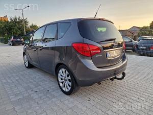Grey Opel Meriva 2011 in Liepaja, with an engine capacity of 1.40 L and mileage of 194 thousand km for 4490 €, photo 7 on AUTOMOTO.COM.LV