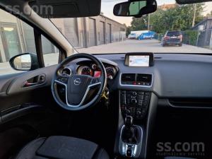 Grey Opel Meriva 2011 in Liepaja, with an engine capacity of 1.40 L and mileage of 194 thousand km for 4490 €, photo 10 on AUTOMOTO.COM.LV