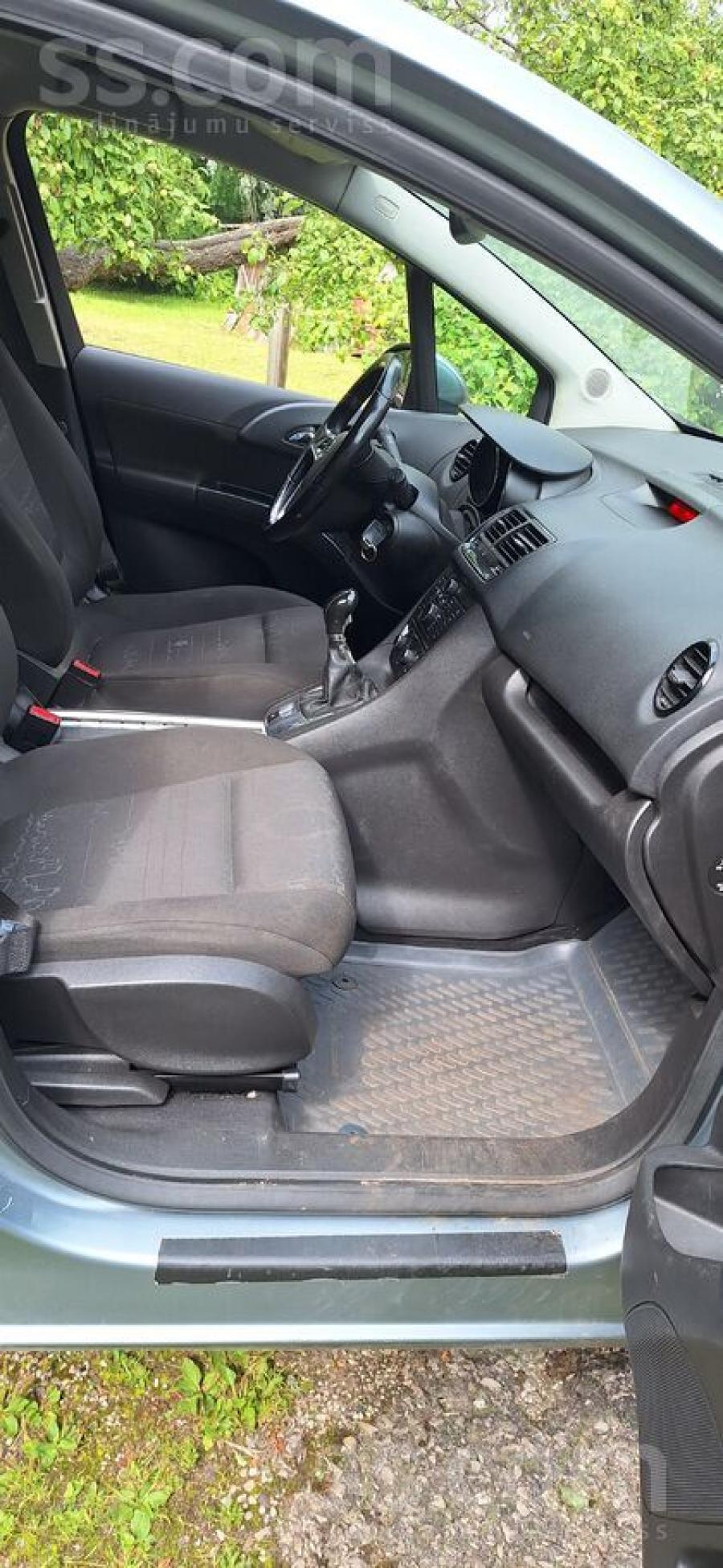 Pelēks Opel Meriva 2011 Ventspils, ar dzinēja tilpumu 1.70 L un nobraukumu 207 tūkst. km par 1100 €, foto 9 vietnē AUTOMOTO.COM.LV