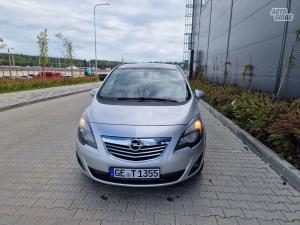 Grey Opel Meriva 2011 in Vilnius, with an engine capacity of 1.70 L and mileage of 260 thousand km for 4190 €, photo 4 on AUTOMOTO.COM.LV