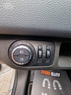 Grey Opel Meriva 2011 in Vilnius, with an engine capacity of 1.70 L and mileage of 260 thousand km for 4190 €, photo 16 on AUTOMOTO.COM.LV
