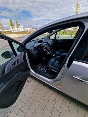 Grey Opel Meriva 2011 in Vilnius, with an engine capacity of 1.70 L and mileage of 260 thousand km for 4190 €, photo 20 on AUTOMOTO.COM.LV