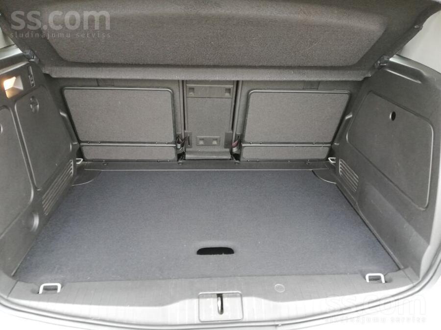 Grey Opel Meriva 2011 in Saldus, with an engine capacity of 1.40 L and mileage of 74 thousand km for 4999 €, photo 15 on AUTOMOTO.COM.LV