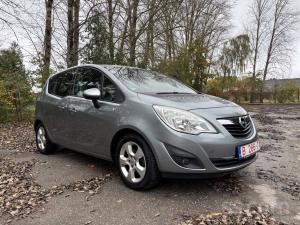 Pelēks Opel Meriva 2011 Ogre, ar dzinēja tilpumu 1.40 L un nobraukumu 174 tūkst. km par 4200 €, foto 5 vietnē AUTOMOTO.COM.LV