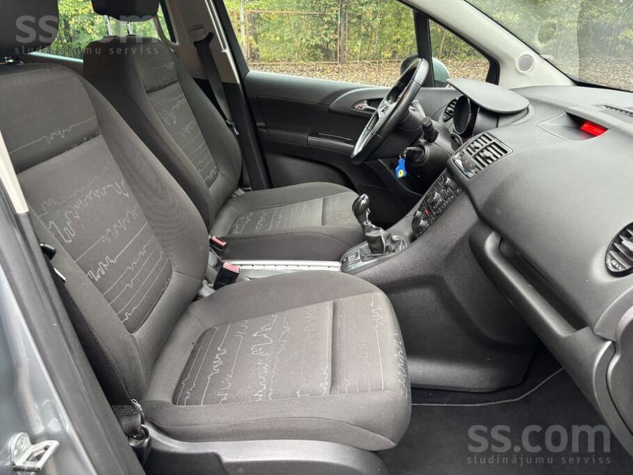 Pelēks Opel Meriva 2011 Ogre, ar dzinēja tilpumu 1.40 L un nobraukumu 174 tūkst. km par 4200 €, foto 13 vietnē AUTOMOTO.COM.LV