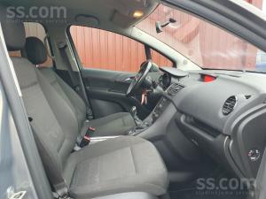 Pelēks Opel Meriva 2012 Liepāja, ar dzinēja tilpumu 1.40 L un nobraukumu 235 tūkst. km par 5950 €, foto 4 vietnē AUTOMOTO.COM.LV