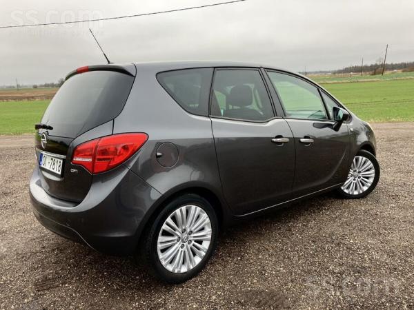 Pelēks Opel Meriva 2012 Talsi, ar dzinēja tilpumu 1.70 L un nobraukumu 272 tūkst. km par 5500 €, foto 3 vietnē AUTOMOTO.COM.LV