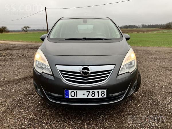 Pelēks Opel Meriva 2012 Talsi, ar dzinēja tilpumu 1.70 L un nobraukumu 272 tūkst. km par 5500 €, foto 8 vietnē AUTOMOTO.COM.LV