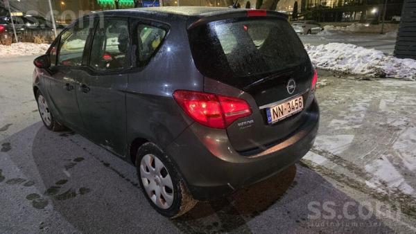 Grey Opel Meriva 2012 in Riga, with an engine capacity of 1.30 L and mileage of 270 thousand km for 2600 €, photo 2 on AUTOMOTO.COM.LV