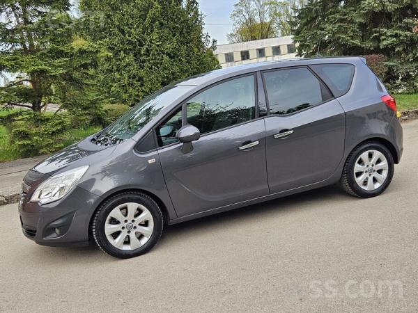 Pelēks Opel Meriva 2012 Jēkabpils, ar dzinēja tilpumu 1.70 L un nobraukumu 227 tūkst. km par 4990 €, foto 10 vietnē AUTOMOTO.COM.LV