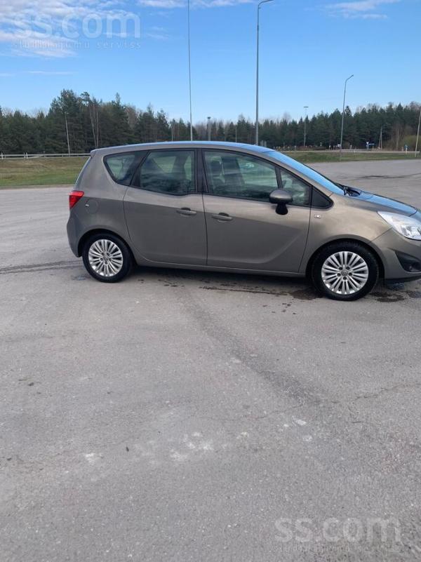 Pelēks Opel Meriva 2012 Jelgava, ar dzinēja tilpumu 1.70 L un nobraukumu 220 tūkst. km par 3800 €, foto 3 vietnē AUTOMOTO.COM.LV