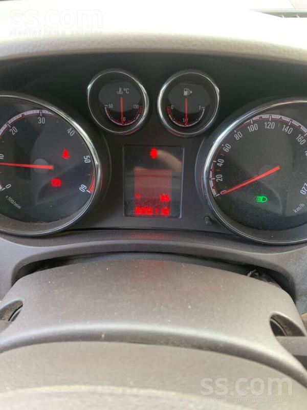 Pelēks Opel Meriva 2012 Jelgava, ar dzinēja tilpumu 1.70 L un nobraukumu 220 tūkst. km par 3800 €, foto 9 vietnē AUTOMOTO.COM.LV