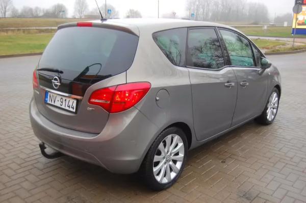 Grey Opel Meriva 2012 in Jekabpils, with an engine capacity of 1.70 L and mileage of 220 thousand km for 4990 €, photo 7 on AUTOMOTO.COM.LV
