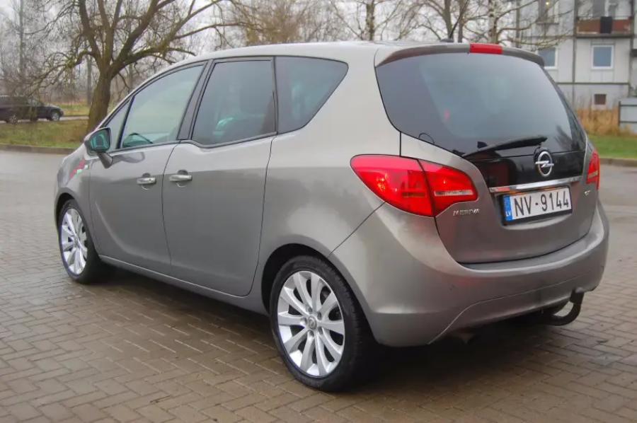 Pelēks Opel Meriva 2012 Jēkabpils, ar dzinēja tilpumu 1.70 L un nobraukumu 220 tūkst. km par 4990 €, foto 9 vietnē AUTOMOTO.COM.LV