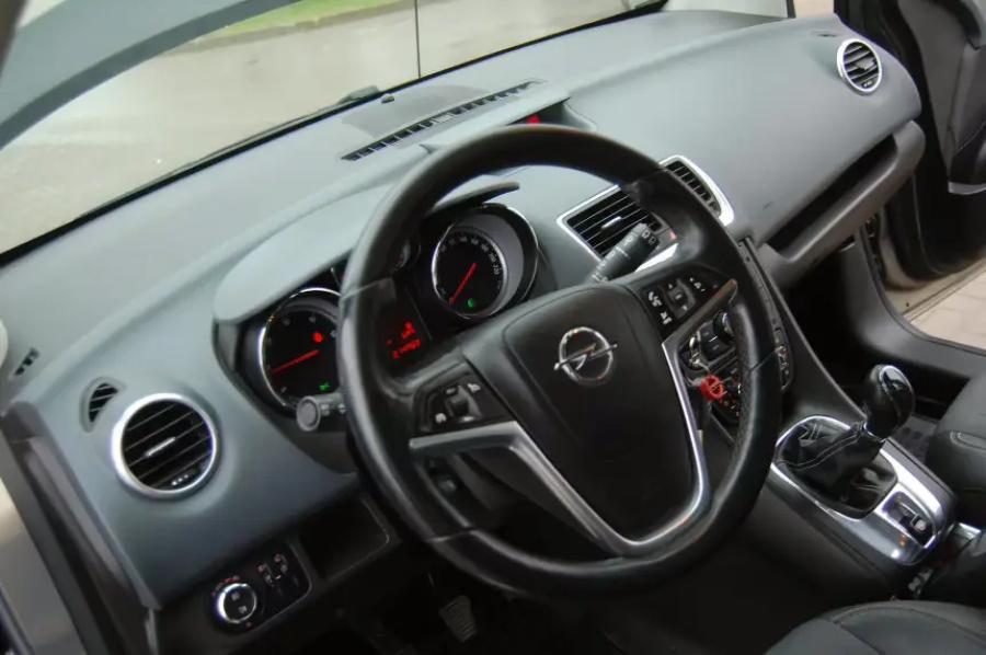 Pelēks Opel Meriva 2012 Jēkabpils, ar dzinēja tilpumu 1.70 L un nobraukumu 220 tūkst. km par 4990 €, foto 21 vietnē AUTOMOTO.COM.LV
