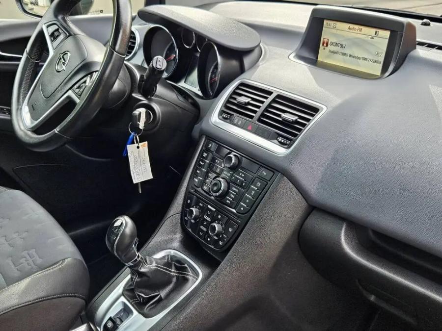Grey Opel Meriva 2012 in Jekabpils, with an engine capacity of 1.70 L and mileage of 227 thousand km for 4990 €, photo 26 on AUTOMOTO.COM.LV