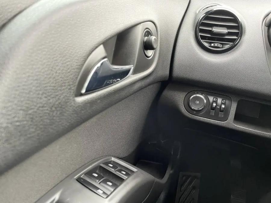 Pelēks Opel Meriva 2012 Talsi, ar dzinēja tilpumu 1.40 L un nobraukumu 209 tūkst. km par 3700 €, foto 13 vietnē AUTOMOTO.COM.LV