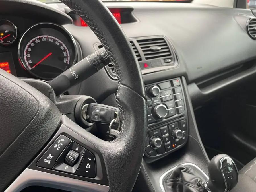 Pelēks Opel Meriva 2012 Talsi, ar dzinēja tilpumu 1.40 L un nobraukumu 209 tūkst. km par 3700 €, foto 16 vietnē AUTOMOTO.COM.LV
