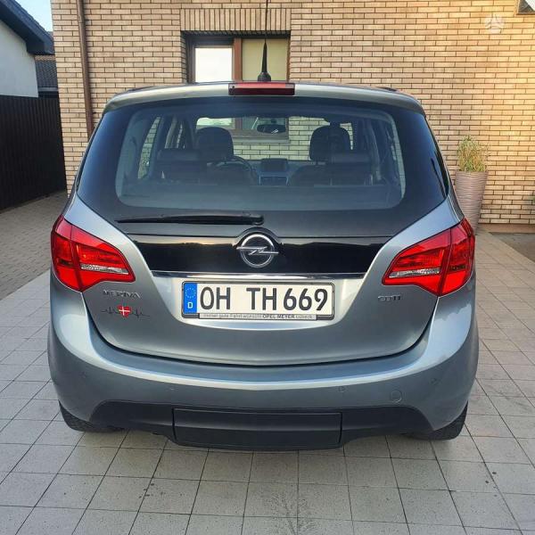 Grey Opel Meriva 2012 in Klaipeda, with an engine capacity of 1.69 L and mileage of 186 thousand km for 4350 €, photo 5 on AUTOMOTO.COM.LV