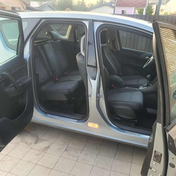 Grey Opel Meriva 2012 in Klaipeda, with an engine capacity of 1.69 L and mileage of 186 thousand km for 4350 €, photo 9 on AUTOMOTO.COM.LV