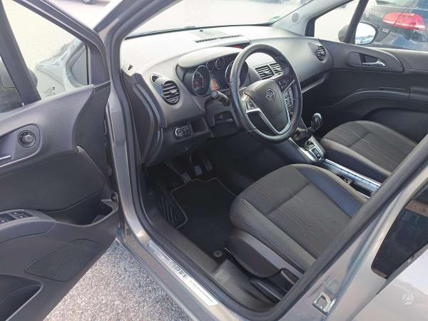 Grey Opel Meriva 2012 in Marijampole, with an engine capacity of 1.40 L and mileage of 197 thousand km for 3599 €, photo 7 on AUTOMOTO.COM.LV
